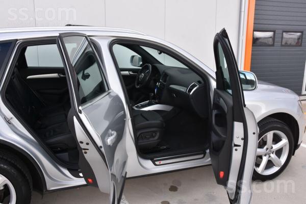 Grey Audi Q5 2009 in Riga, with an engine capacity of 3.00 L and mileage of 236 thousand km for 9450 €, photo 8 on AUTOMOTO.COM.LV