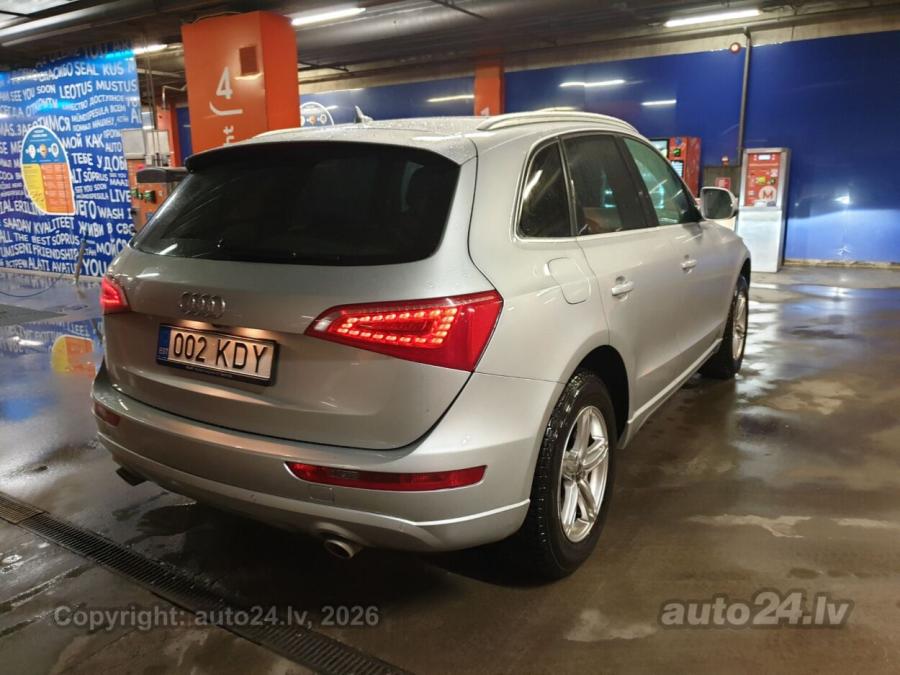 Grey Audi Q5 2012 in Tallinn, with an engine capacity of 3.00 L and mileage of 231 thousand km for 15100 €, photo 4 on AUTOMOTO.COM.LV