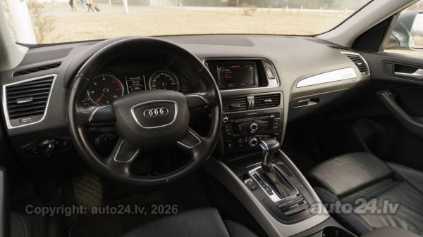 Grey Audi Q5 2013 in Tallinn, with an engine capacity of 2.00 L and mileage of 193 thousand km for 13490 €, photo 9 on AUTOMOTO.COM.LV