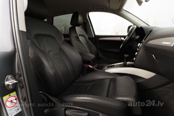 Pelēks Audi Q5 2013 Tallina, ar dzinēja tilpumu 2.00 L un nobraukumu 193 tūkst. km par 13490 €, foto 11 vietnē AUTOMOTO.COM.LV