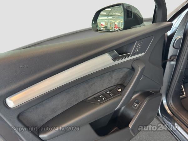Pelēks Audi Q5 2023 Tallina, ar dzinēja tilpumu 2.00 L un nobraukumu 41 tūkst. km par 42900 €, foto 7 vietnē AUTOMOTO.COM.LV
