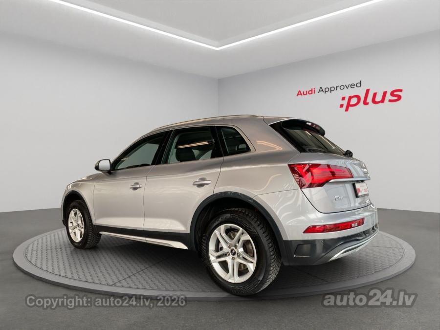 Grey Audi Q5 2024 in Tallinn, with an engine capacity of 2.00 L and mileage of 33 thousand km for 37900 €, photo 5 on AUTOMOTO.COM.LV