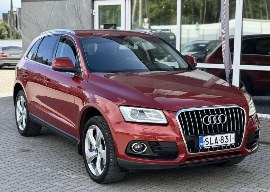 Orange Audi Q5 2012 in Radviliskis, with an engine capacity of 3.00 L and mileage of 329 thousand km for 11250 €, photo 7 on AUTOMOTO.COM.LV