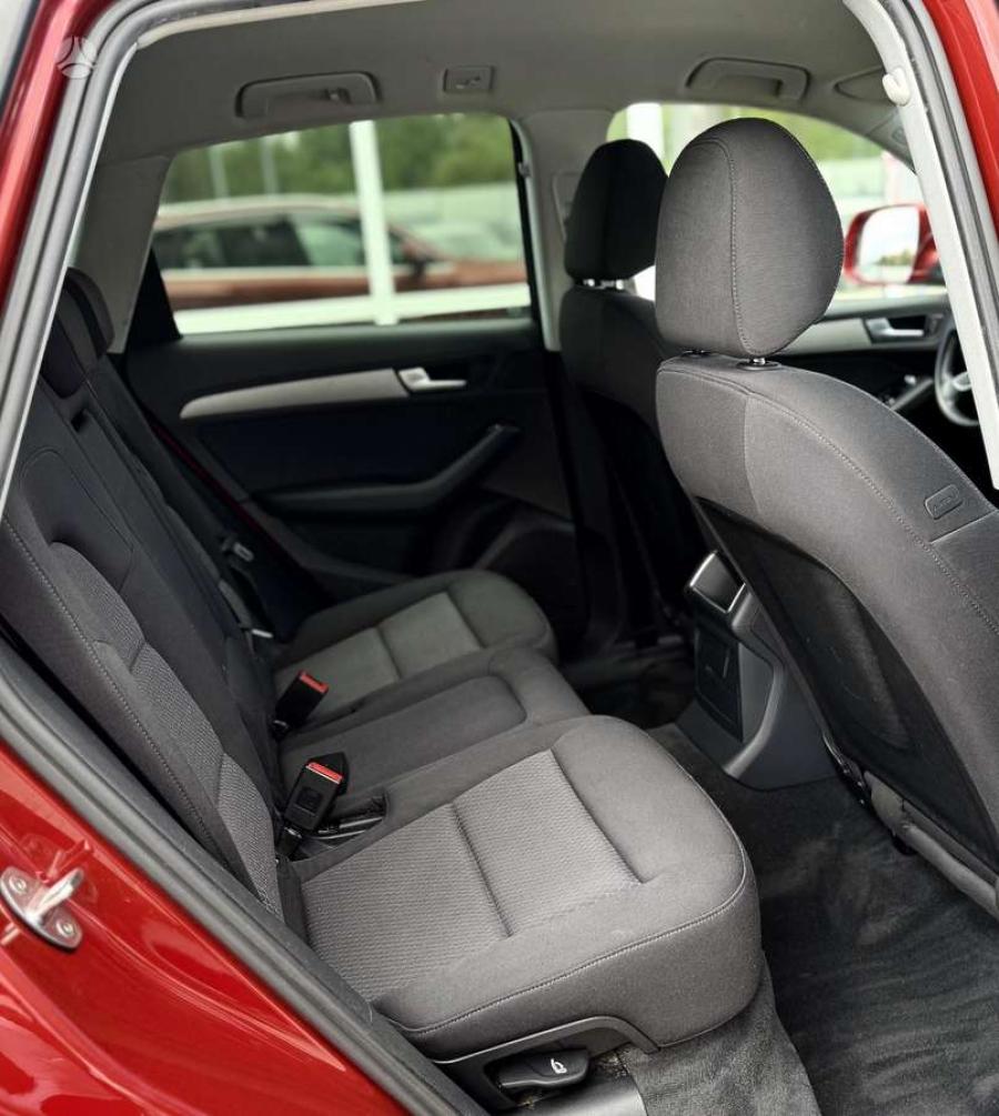 Orange Audi Q5 2012 in Radviliskis, with an engine capacity of 3.00 L and mileage of 329 thousand km for 11250 €, photo 30 on AUTOMOTO.COM.LV