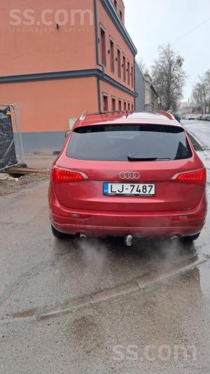 Sarkans Audi Q5 2009 Rīga, ar dzinēja tilpumu 2.00 L un nobraukumu 256 tūkst. km par 6500 €, foto 2 vietnē AUTOMOTO.COM.LV