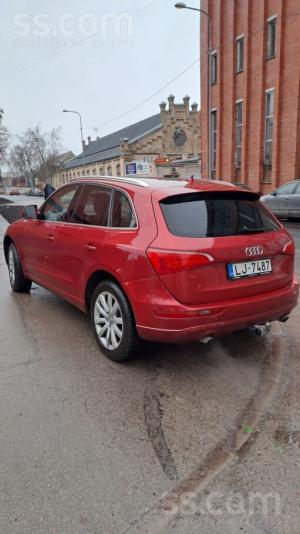 Sarkans Audi Q5 2009 Rīga, ar dzinēja tilpumu 2.00 L un nobraukumu 256 tūkst. km par 6500 €, foto 4 vietnē AUTOMOTO.COM.LV