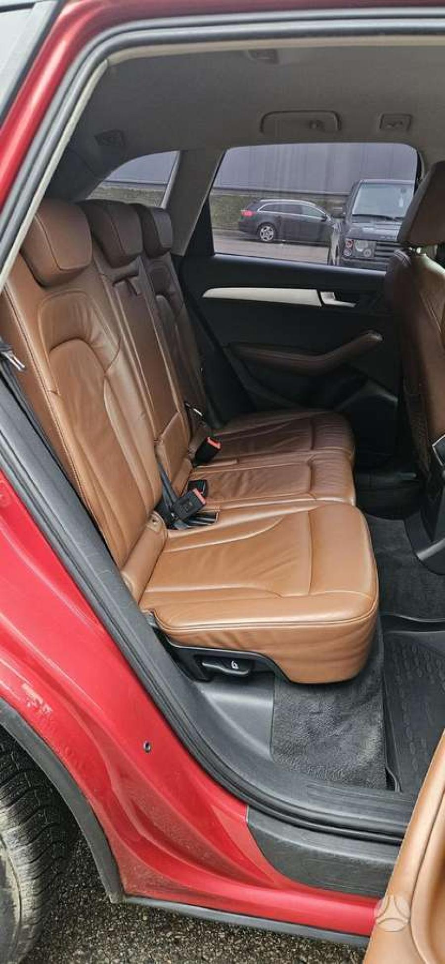 Red Audi Q5 2009 in Vilnius, with an engine capacity of 2.97 L and mileage of 356 thousand km for 6900 €, photo 22 on AUTOMOTO.COM.LV