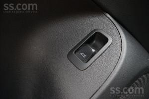 Sarkans Audi Q5 2009 Rīga, ar dzinēja tilpumu 2.00 L un nobraukumu 185 tūkst. km par 6990 €, foto 14 vietnē AUTOMOTO.COM.LV