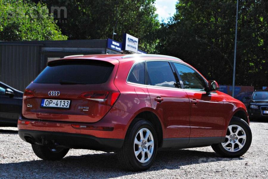 Red Audi Q5 2009 in Tukums, with an engine capacity of 2.00 L and mileage of 216 thousand km for 10500 €, photo 3 on AUTOMOTO.COM.LV