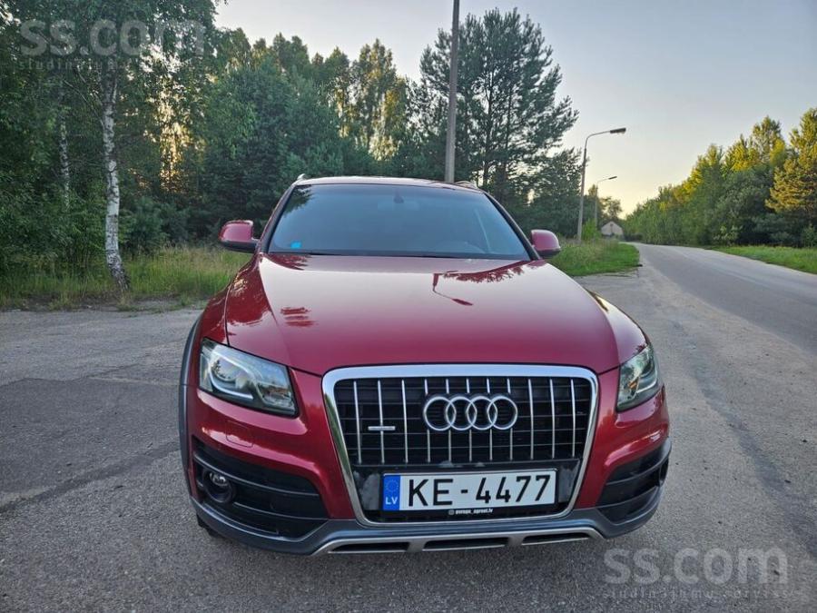 Red Audi Q5 2010 in Riga, with an engine capacity of 3.00 L and mileage of 238 thousand km for 10500 €, photo 4 on AUTOMOTO.COM.LV