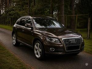 Red Audi Q5 2011 in Vilnius, with an engine capacity of 1.97 L and mileage of 277 thousand km for 9700 €, photo  on AUTOMOTO.COM.LV