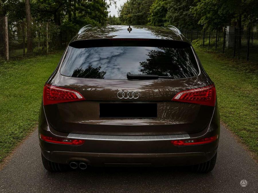 Sarkans Audi Q5 2011 Viļņa, ar dzinēja tilpumu 1.97 L un nobraukumu 277 tūkst. km par 9700 €, foto 10 vietnē AUTOMOTO.COM.LV