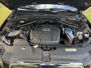 Sarkans Audi Q5 2011 Viļņa, ar dzinēja tilpumu 1.97 L un nobraukumu 277 tūkst. km par 9700 €, foto 29 vietnē AUTOMOTO.COM.LV