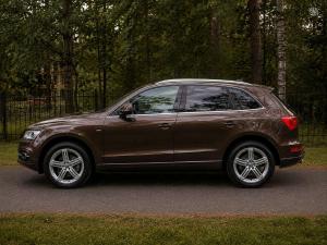 Sarkans Audi Q5 2011 Viļņa, ar dzinēja tilpumu 1.97 L un nobraukumu 277 tūkst. km par 9690 €, foto 8 vietnē AUTOMOTO.COM.LV