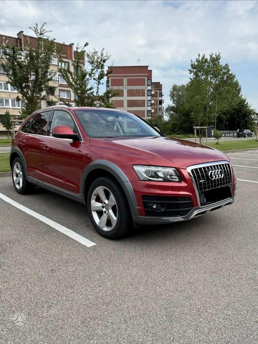 Red Audi Q5 2012 in Klaipeda, with an engine capacity of 2.97 L and mileage of 369 thousand km for 9350 €, photo 4 on AUTOMOTO.COM.LV