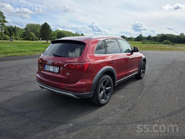 Red Audi Q5 2012 in Gulbene, with an engine capacity of 2.00 L and mileage of 368 thousand km for 10600 €, photo 3 on AUTOMOTO.COM.LV