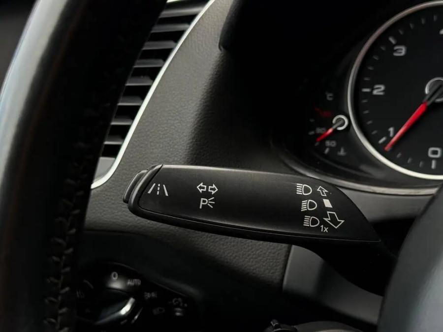 Sarkans Audi Q5 2013 Rēzekne, ar dzinēja tilpumu 2.00 L un nobraukumu 285 tūkst. km par 13490 €, foto 17 vietnē AUTOMOTO.COM.LV