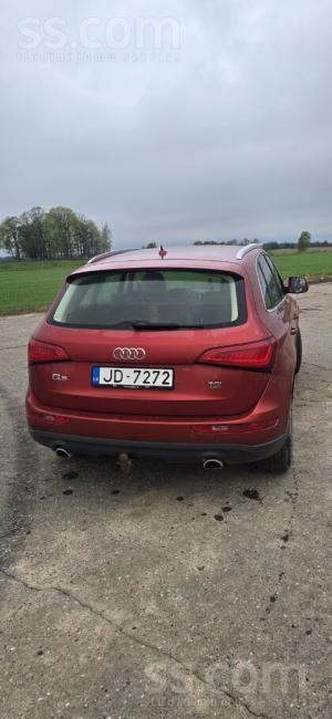 Sarkans Audi Q5 2013 Talsi, ar dzinēja tilpumu 3.00 L un nobraukumu 427 tūkst. km par 7500 €, foto 3 vietnē AUTOMOTO.COM.LV