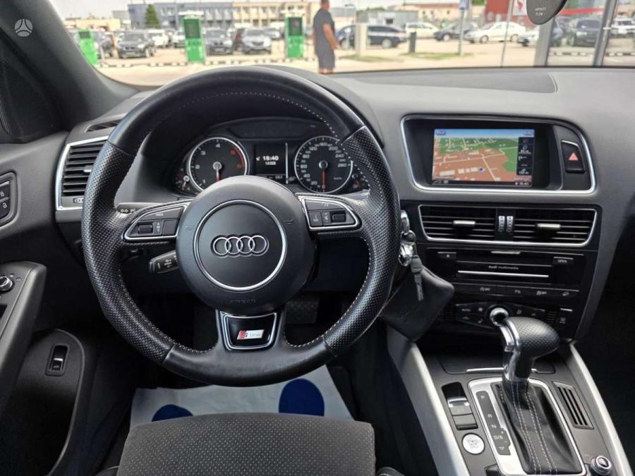 Sarkans Audi Q5 2013 Šauļi, ar dzinēja tilpumu 2.00 L un nobraukumu 144 tūkst. km par 17250 €, foto 26 vietnē AUTOMOTO.COM.LV