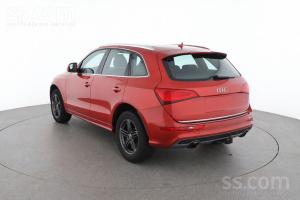 Red Audi Q5 2014 in Tukums, with an engine capacity of 2.00 L and mileage of 136 thousand km for 13990 €, photo 5 on AUTOMOTO.COM.LV