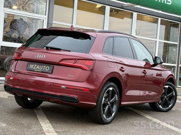 Red Audi Q5 2018 in Tukums, with an engine capacity of 3.00 L and mileage of 210 thousand km for 23500 €, photo 5 on AUTOMOTO.COM.LV
