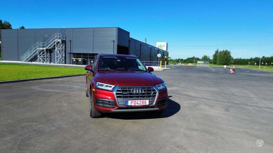 Red Audi Q5 2018 in Kaunas, with an engine capacity of 1.98 L and mileage of 197 thousand km for 18200 €, photo 3 on AUTOMOTO.COM.LV