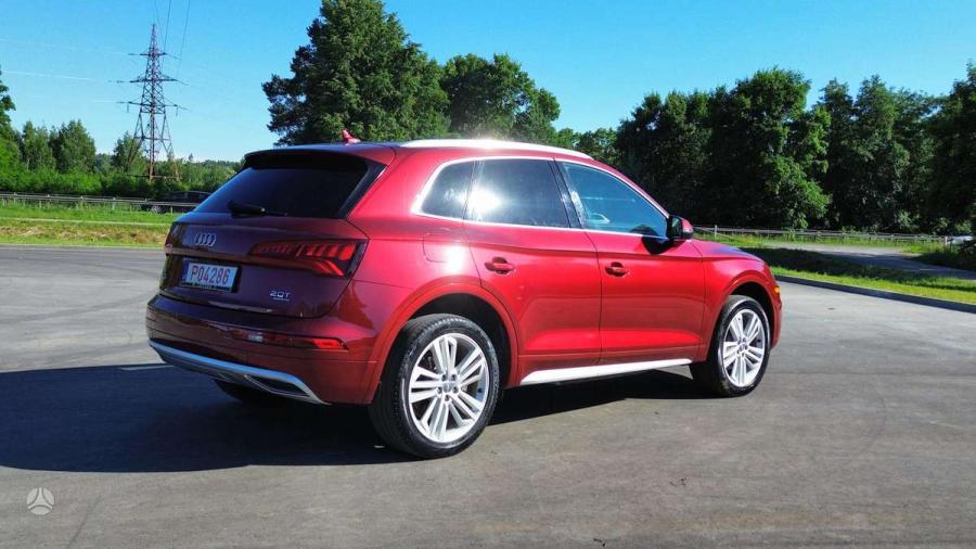 Red Audi Q5 2018 in Kaunas, with an engine capacity of 1.98 L and mileage of 197 thousand km for 18200 €, photo 6 on AUTOMOTO.COM.LV