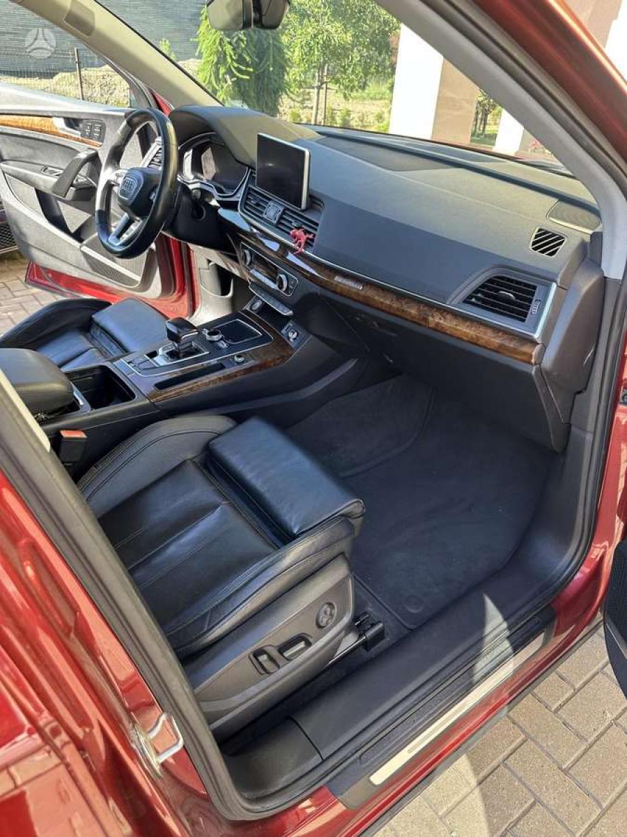 Red Audi Q5 2018 in Kaunas, with an engine capacity of 1.98 L and mileage of 197 thousand km for 18200 €, photo 17 on AUTOMOTO.COM.LV