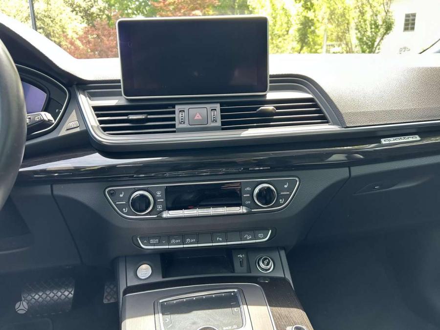 Sarkans Audi Q5 2018 Varėna, ar dzinēja tilpumu 1.98 L un nobraukumu 159 tūkst. km par 16500 €, foto 23 vietnē AUTOMOTO.COM.LV