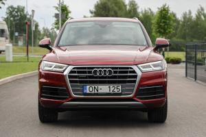 Красный Ауди Ку 5 2018 в Елгава, объемом двигателя 2.00 л и пробегом 96 тыс. км за 26500 €, фото 3 на AUTOMOTO.COM.LV