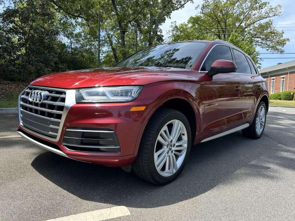 Red Audi Q5 2018 in Alytus, with an engine capacity of 1.98 L and mileage of 159 thousand km for 13750 €, photo 2 on AUTOMOTO.COM.LV