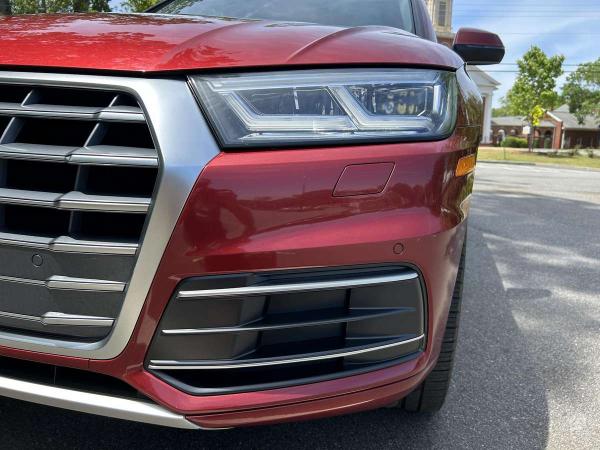 Red Audi Q5 2018 in Alytus, with an engine capacity of 1.98 L and mileage of 159 thousand km for 13750 €, photo 9 on AUTOMOTO.COM.LV