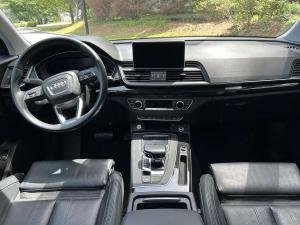 Sarkans Audi Q5 2018 Alīta, ar dzinēja tilpumu 1.98 L un nobraukumu 159 tūkst. km par 13750 €, foto 18 vietnē AUTOMOTO.COM.LV