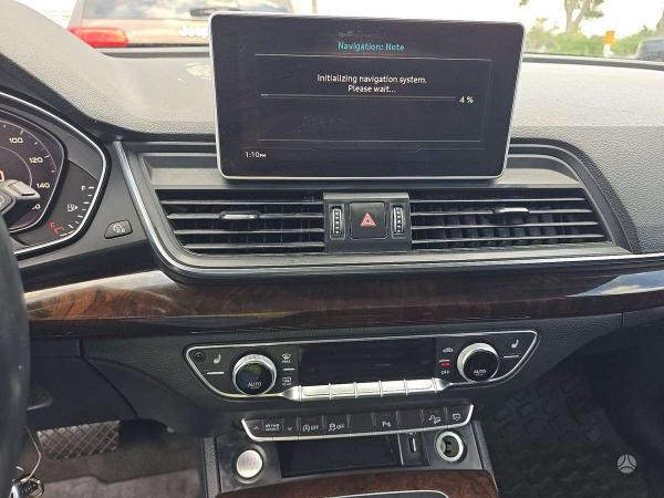Red Audi Q5 2018 in Kaunas, with an engine capacity of 1.98 L and mileage of 162 thousand km for 12600 €, photo 9 on AUTOMOTO.COM.LV