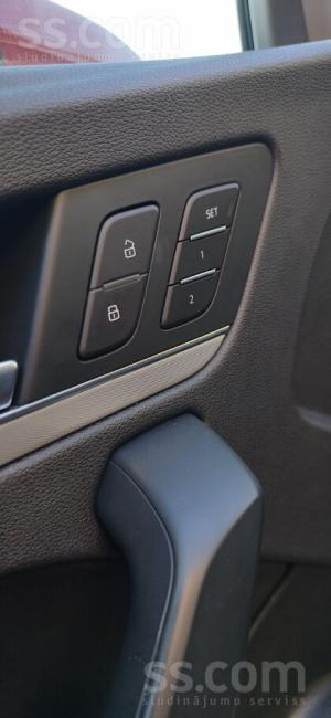 Sarkans Audi Q5 2018 Rīga, ar dzinēja tilpumu 2.00 L un nobraukumu 93 tūkst. km par 23900 €, foto 10 vietnē AUTOMOTO.COM.LV