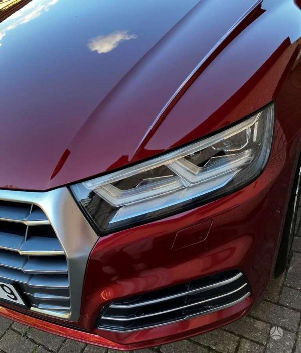 Red Audi Q5 2019 in Telschi, with an engine capacity of 1.98 L and mileage of 50 thousand km for 26800 €, photo 4 on AUTOMOTO.COM.LV