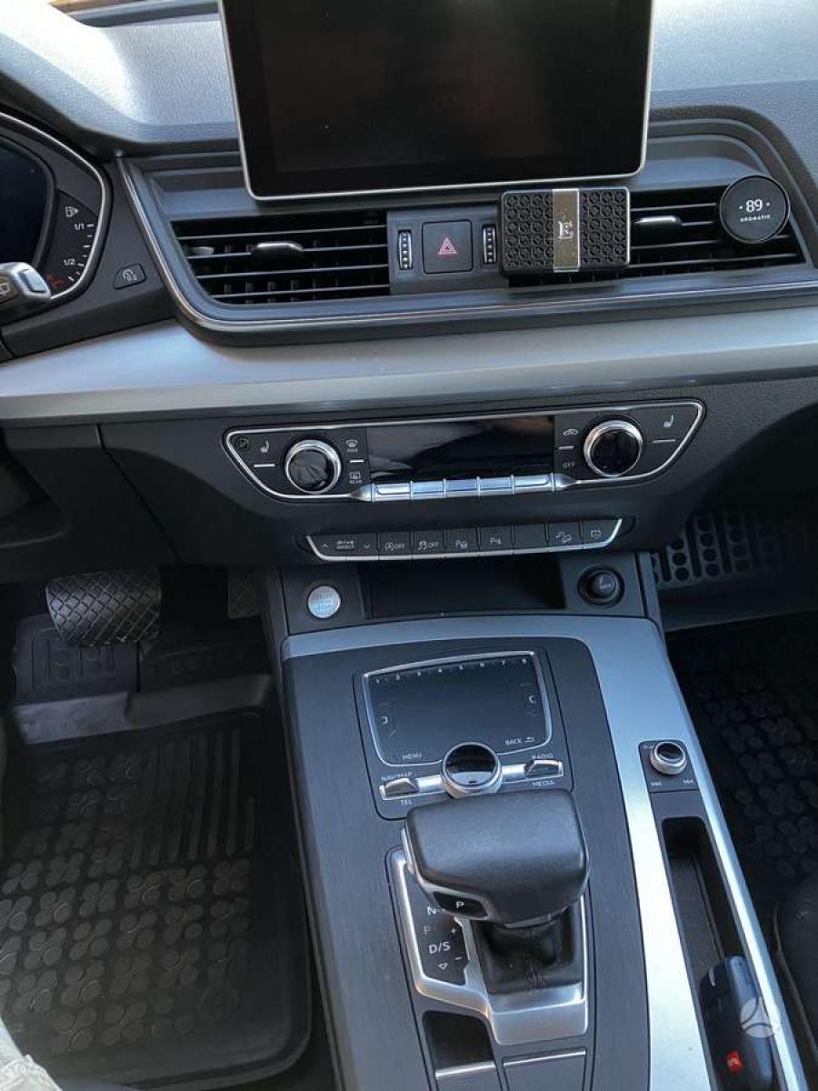 Sarkans Audi Q5 2019 Telšiai, ar dzinēja tilpumu 1.98 L un nobraukumu 50 tūkst. km par 26800 €, foto 21 vietnē AUTOMOTO.COM.LV