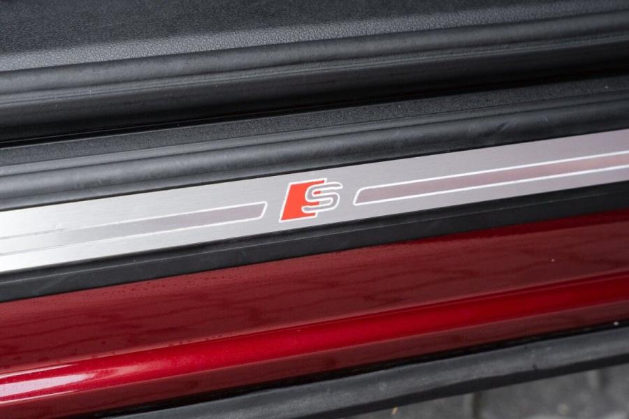 Red Audi Q5 2020 in Marupe, with an engine capacity of 2.00 L and mileage of 103 thousand km for 29100 €, photo 7 on AUTOMOTO.COM.LV