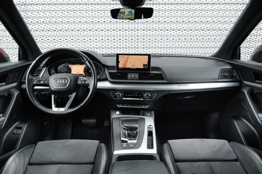 Red Audi Q5 2020 in Marupe, with an engine capacity of 2.00 L and mileage of 103 thousand km for 29100 €, photo 8 on AUTOMOTO.COM.LV