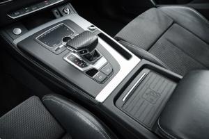 Red Audi Q5 2020 in Marupe, with an engine capacity of 2.00 L and mileage of 103 thousand km for 29100 €, photo 30 on AUTOMOTO.COM.LV