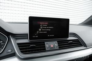 Красный Ауди Ку 5 2020 в Рига, объемом двигателя 2.00 л и пробегом 103 тыс. км за 29100 €, фото 22 на AUTOMOTO.COM.LV