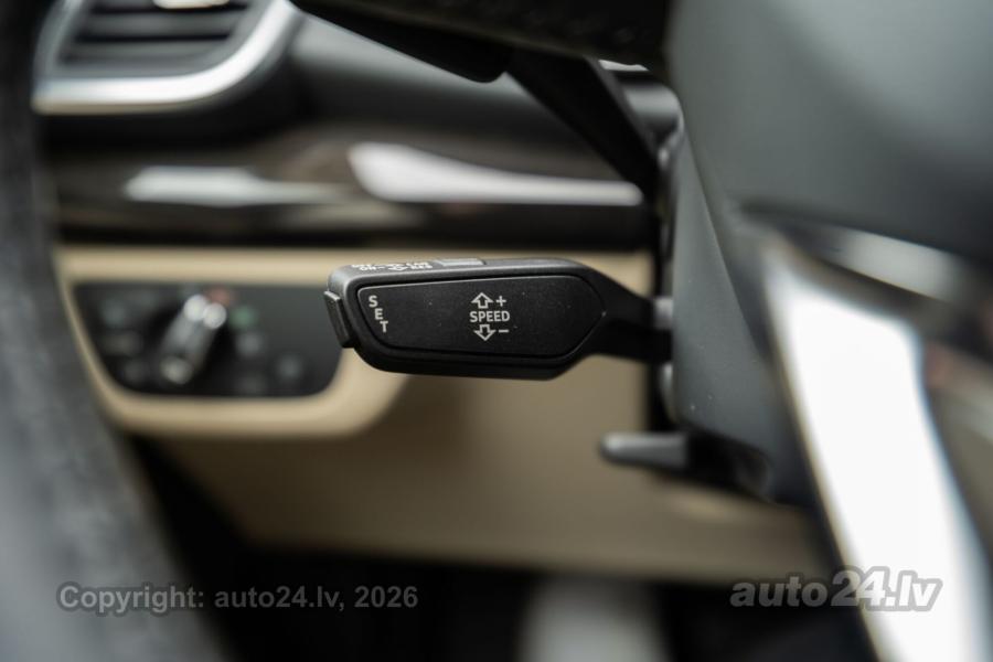 Красный Ауди Ку 5 2018 в Таллин, объемом двигателя 2.00 л и пробегом 60 тыс. км за 24900 €, фото 16 на AUTOMOTO.COM.LV