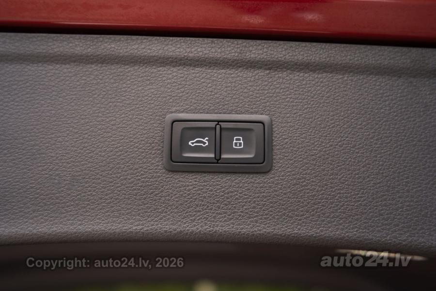 Красный Ауди Ку 5 2018 в Таллин, объемом двигателя 2.00 л и пробегом 60 тыс. км за 24900 €, фото 19 на AUTOMOTO.COM.LV
