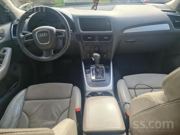 Violet Audi Q5 2008 in Saldus, with an engine capacity of 3.00 L and mileage of 438 thousand km for 5350 €, photo 7 on AUTOMOTO.COM.LV