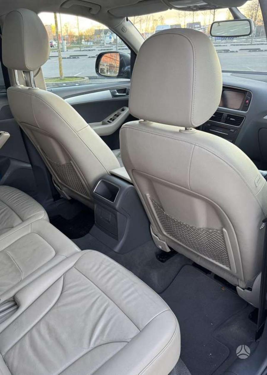 Violet Audi Q5 2009 in Klaipeda, with an engine capacity of 1.98 L and mileage of 261 thousand km for 7500 €, photo 24 on AUTOMOTO.COM.LV