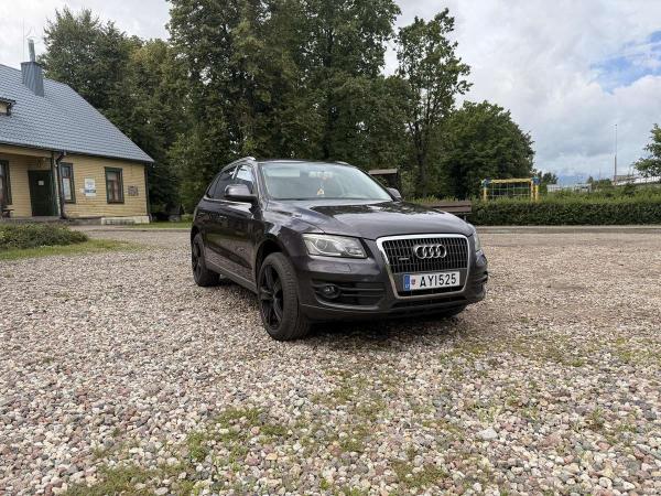 Violet Audi Q5 2009 in Kaunas, with an engine capacity of 1.97 L and mileage of 234 thousand km for 8100 €, photo 1 on AUTOMOTO.COM.LV