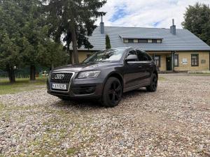 Violet Audi Q5 2009 in Kaunas, with an engine capacity of 1.97 L and mileage of 234 thousand km for 8100 €, photo 3 on AUTOMOTO.COM.LV