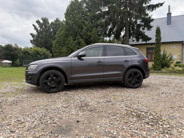 Violet Audi Q5 2009 in Kaunas, with an engine capacity of 1.97 L and mileage of 234 thousand km for 8100 €, photo 4 on AUTOMOTO.COM.LV