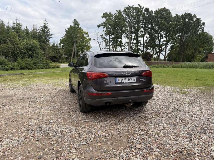 Violet Audi Q5 2009 in Kaunas, with an engine capacity of 1.97 L and mileage of 234 thousand km for 8100 €, photo 7 on AUTOMOTO.COM.LV