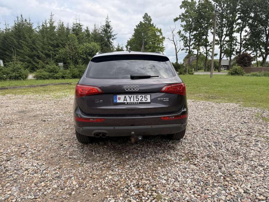 Violet Audi Q5 2009 in Kaunas, with an engine capacity of 1.97 L and mileage of 234 thousand km for 8100 €, photo 9 on AUTOMOTO.COM.LV